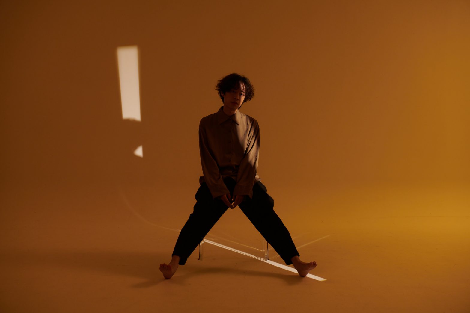 Wring Out Laura第二張專輯《Flame Thrower》 用全新概念傳達熱度 - Blow 吹音樂