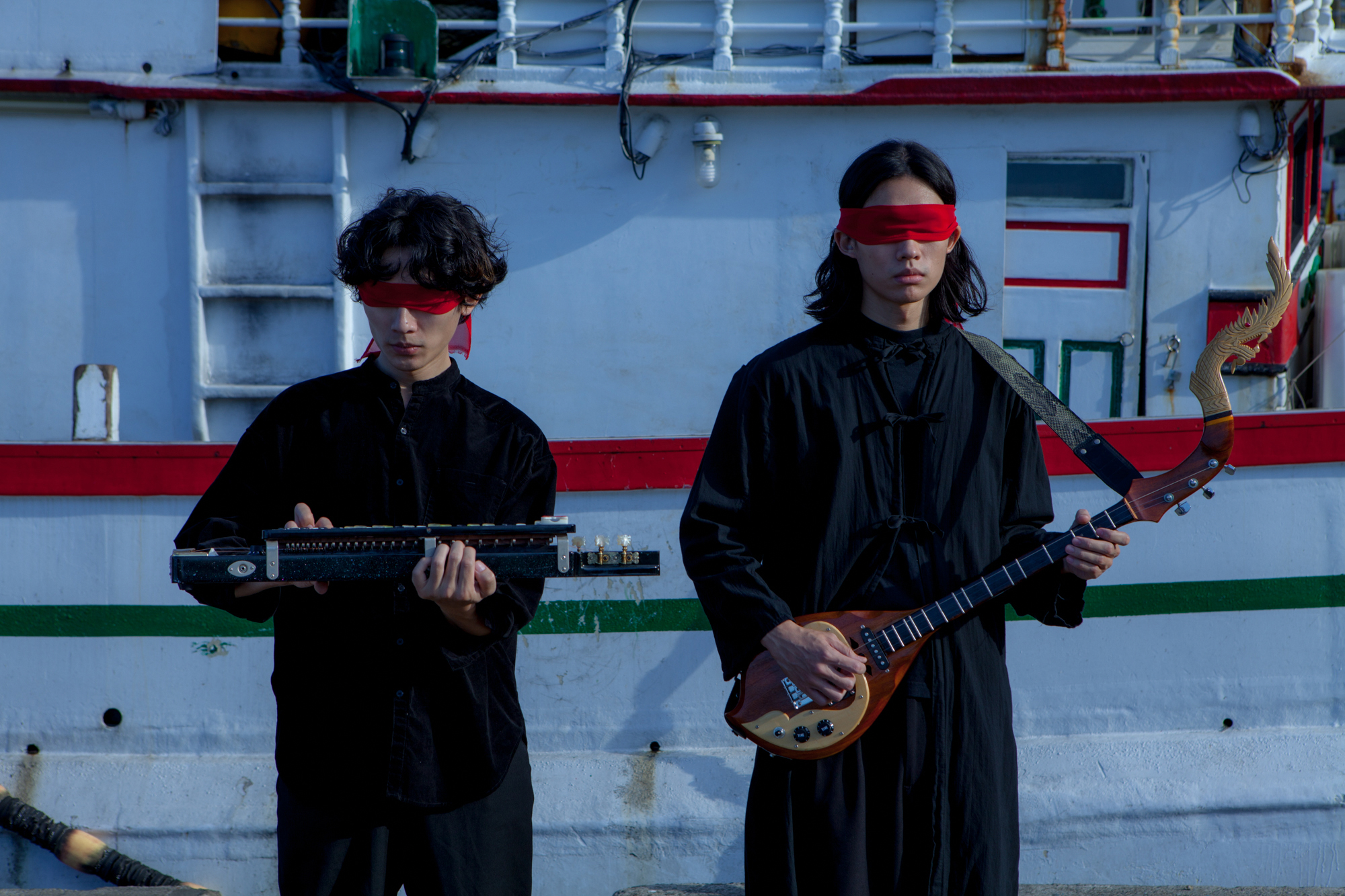 Taiwan Beats年度特刊《unmute》第四期 Mong Tong談取經東南亞音樂的新作《Indies 印》 - Blow 吹音樂