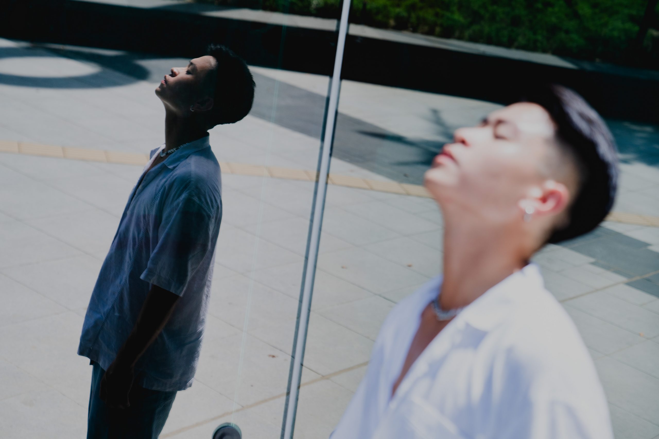 【吹專訪】嘗試講出我的脆弱後，反而覺得自己蠻勇敢的。——LINION談《HIDEOUT》 - Blow 吹音樂